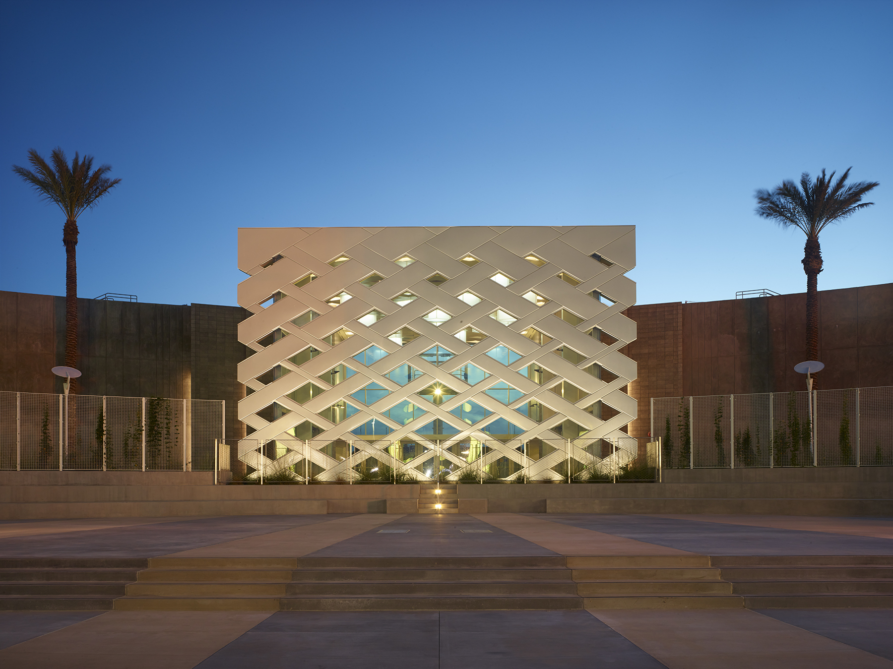 Pacific Amphitheatre, Costa Mesa, Calif. - Metal Construction News