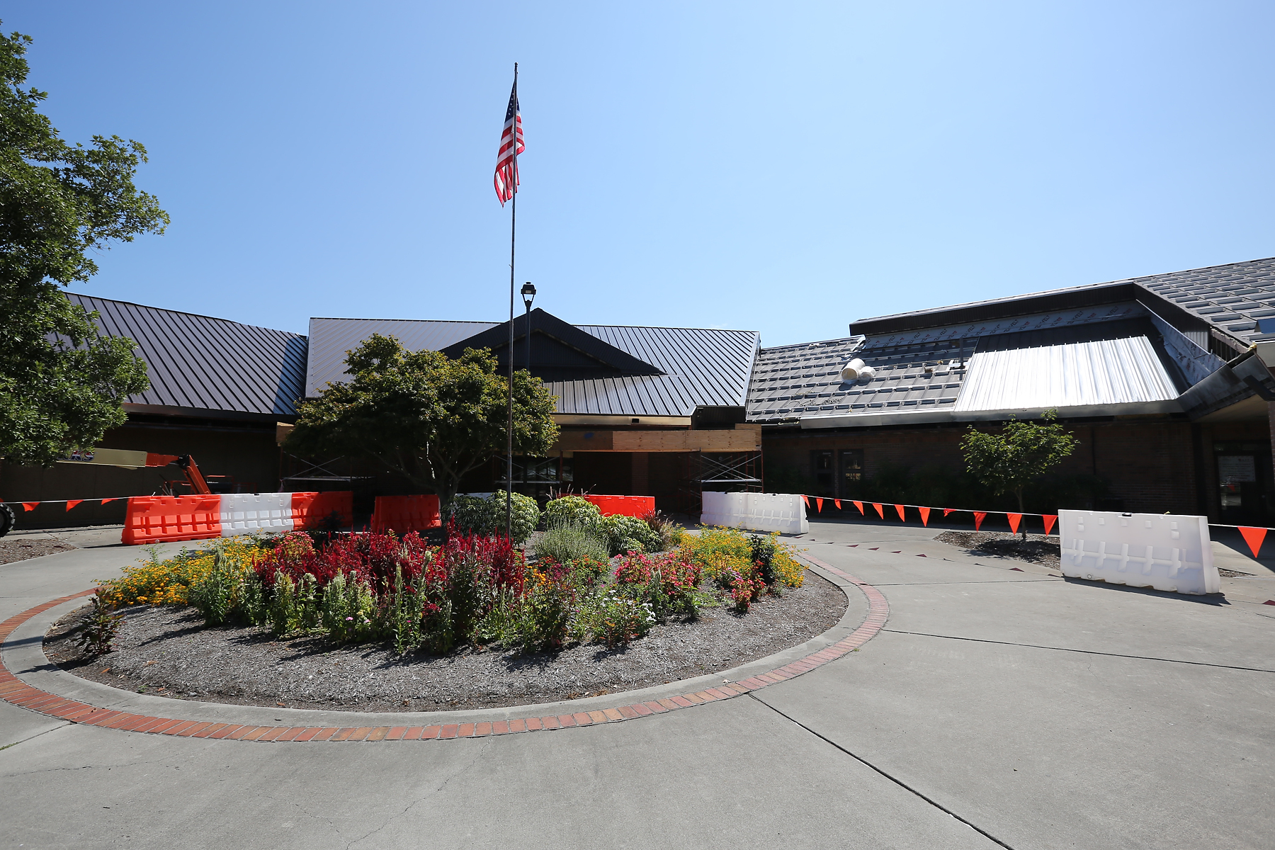 Sevierville Community Center, Sevierville, Tenn. - Metal Construction News