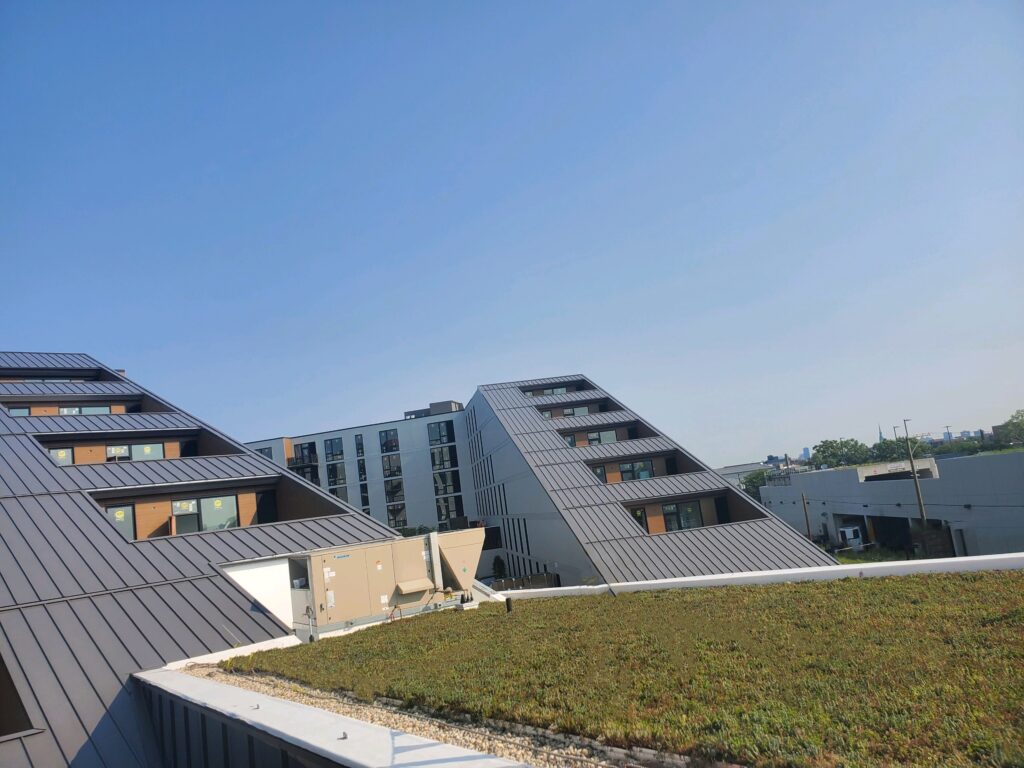 Triangle Square Apartments, Chicago - Metal Construction News